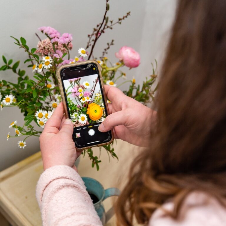 Backyard Business: Create a Small Cut Flower Farm that Actually Makes ...